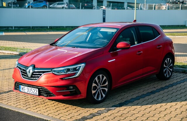 Test: Renault Megane E-Tech PHEV 2021 Intens. Alternatywa dla elektryka