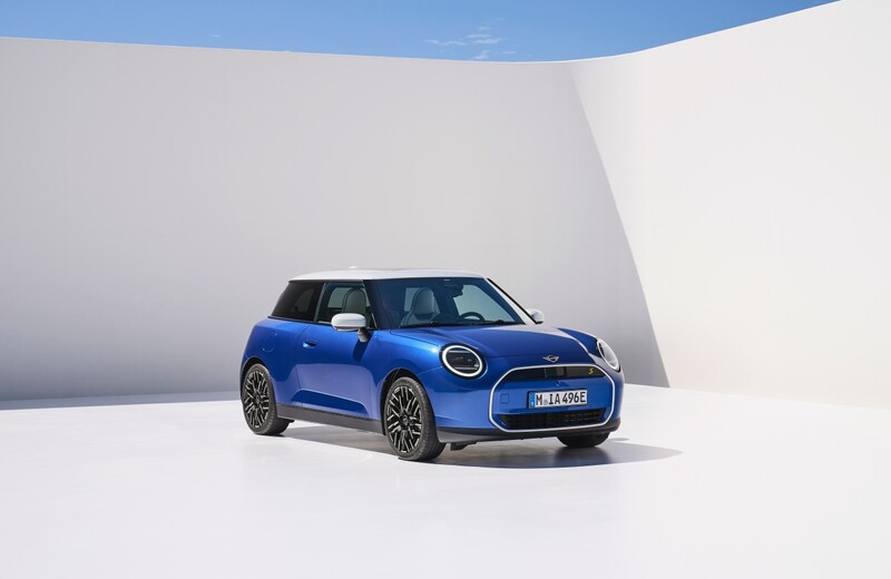 Premiera: Nowy Mini Cooper 2024 zaprezentowany. Na początek elektryk ...
