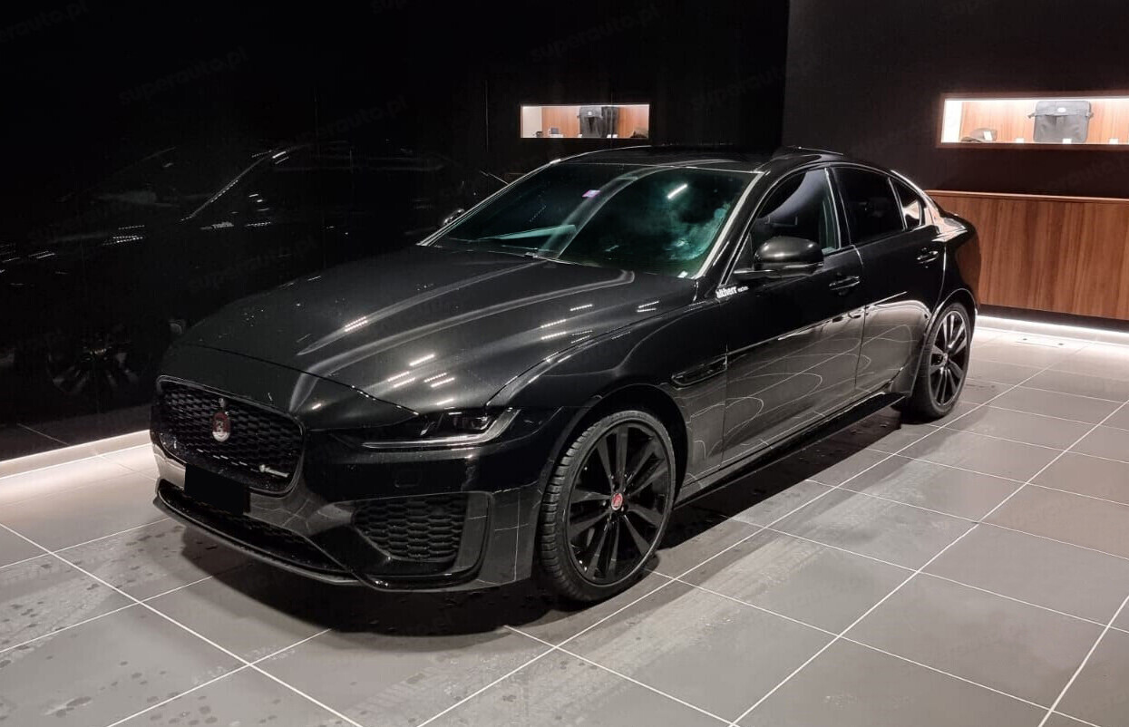 Jaguar XE R-Dynamic Black | Leasing samochodu Superauto.pl