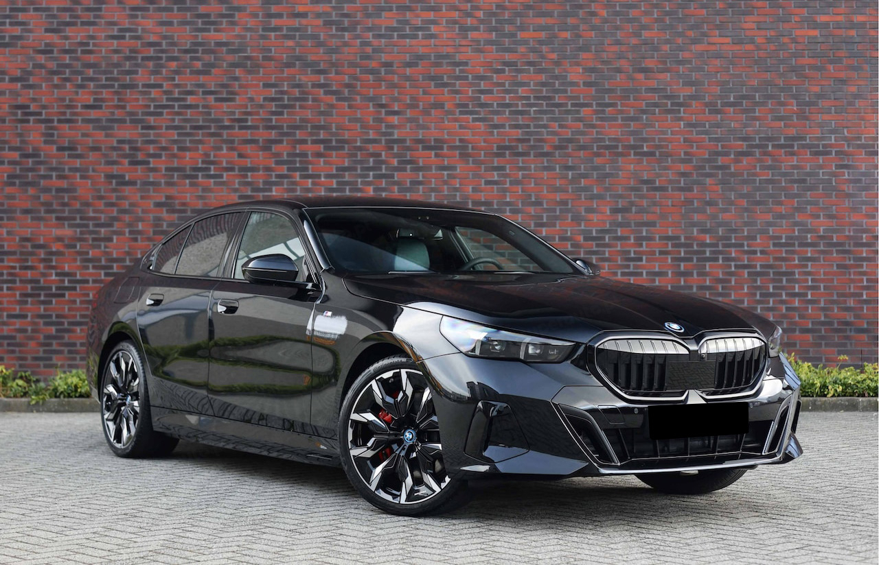 BMW Seria 5 550e xDrive M Sport | Leasing samochodu Superauto.pl