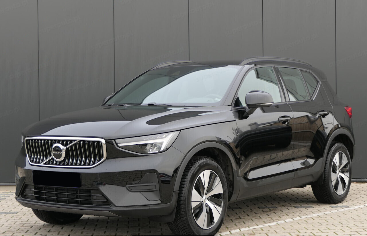 Volvo XC40 T2 Essential aut | Wynajem długoterminowy Superauto.pl