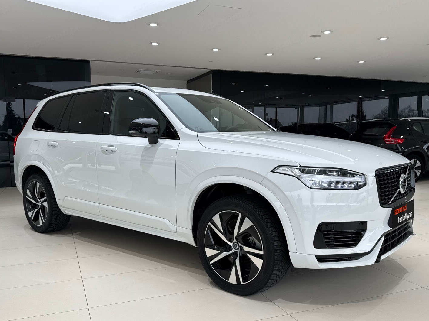 Volvo XC90 T8 AWD Plug-In Hybrid R-Design 7os 2022 | Samochody używane ...